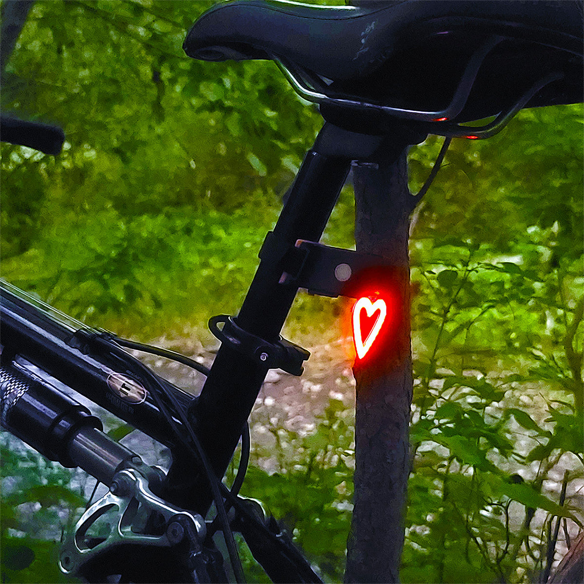 Cyclamore Heart-Shaped LED Tail Light for Bikes | Waterproof ...