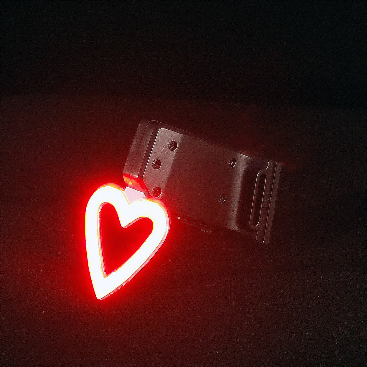 Cyclamore Heart-Shaped LED Tail Light for Bikes | Waterproof ...